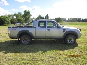 Pelēks Ford Ranger 2011 Tallina, ar dzinēja tilpumu 2.50 L un nobraukumu 386 tūkst. km par 6900 €, foto 6 vietnē AUTOMOTO.COM.LV