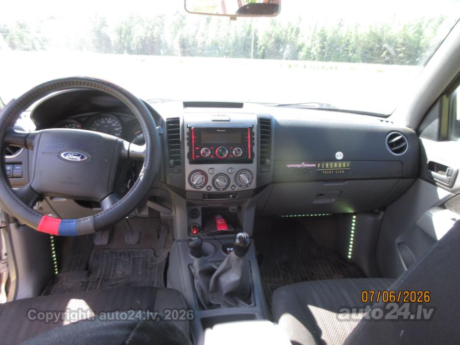 Pelēks Ford Ranger 2011 Tallina, ar dzinēja tilpumu 2.50 L un nobraukumu 386 tūkst. km par 6900 €, foto 9 vietnē AUTOMOTO.COM.LV