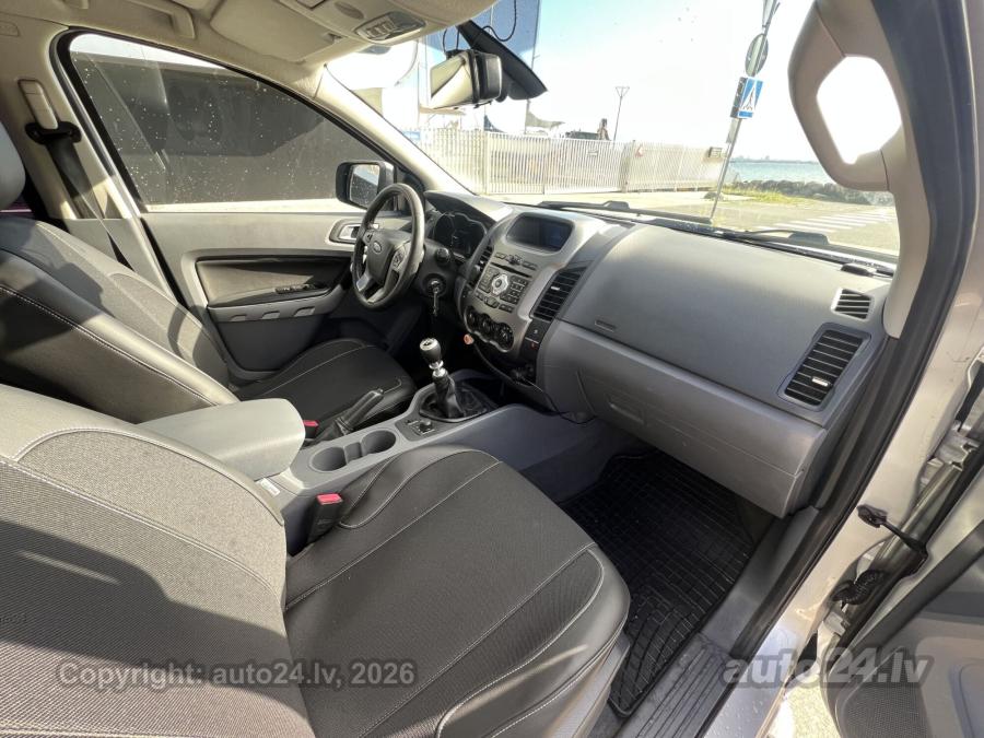 Pelēks Ford Ranger 2013 Tallina, ar dzinēja tilpumu 2.20 L un nobraukumu 230 tūkst. km par 14990 €, foto 6 vietnē AUTOMOTO.COM.LV