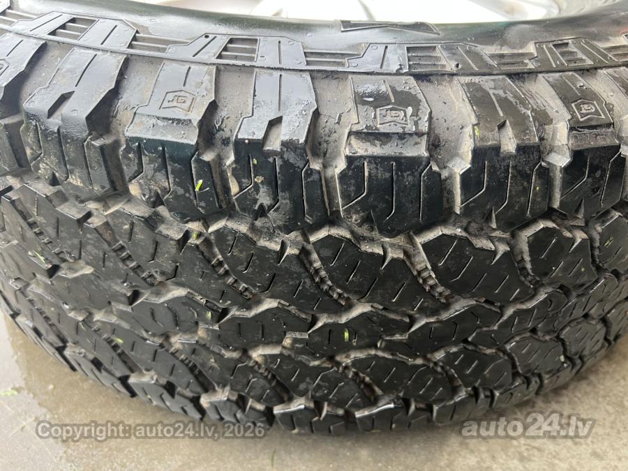 Pelēks Ford Ranger 2013 Tallina, ar dzinēja tilpumu 2.20 L un nobraukumu 230 tūkst. km par 14990 €, foto 12 vietnē AUTOMOTO.COM.LV