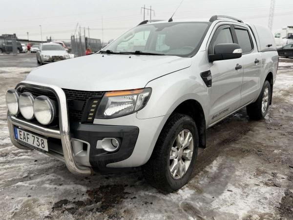 Grey Ford Ranger 2015 in Siauliai, with an engine capacity of 3.20 L and mileage of 390 thousand km for 6800 €, photo 1 on AUTOMOTO.COM.LV