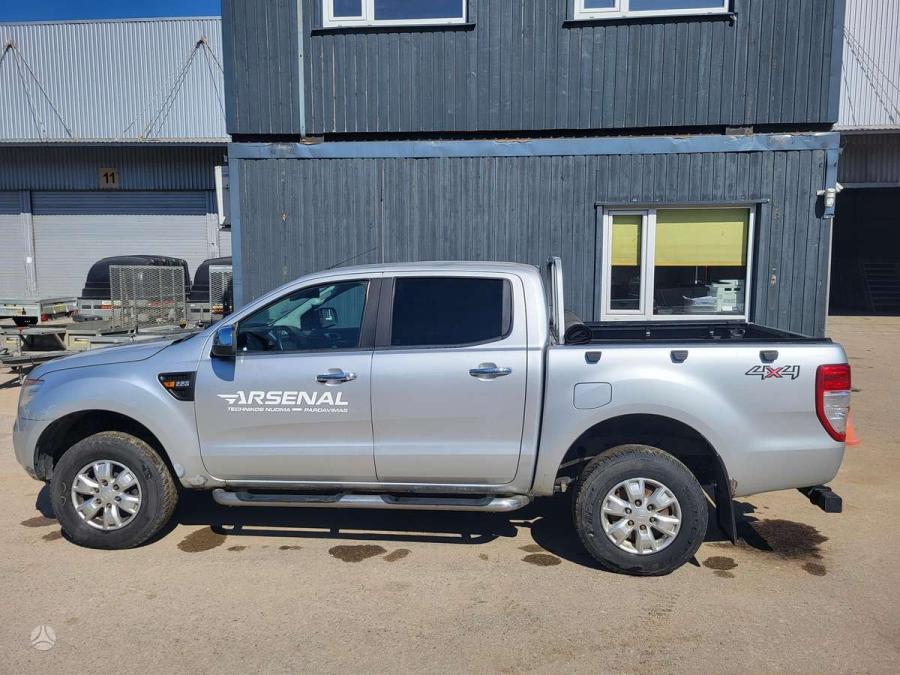 Pelēks Ford Ranger 2015 Viļņa, ar dzinēja tilpumu 2.20 L un nobraukumu 294 tūkst. km par 7000 €, foto 1 vietnē AUTOMOTO.COM.LV