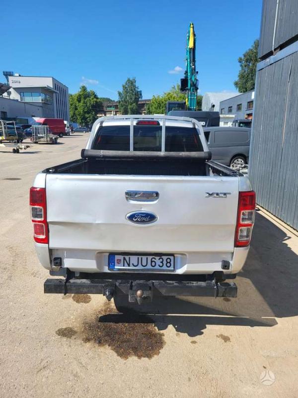 Pelēks Ford Ranger 2015 Viļņa, ar dzinēja tilpumu 2.20 L un nobraukumu 294 tūkst. km par 7000 €, foto 3 vietnē AUTOMOTO.COM.LV