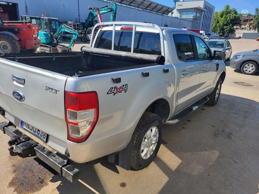 Pelēks Ford Ranger 2015 Viļņa, ar dzinēja tilpumu 2.20 L un nobraukumu 294 tūkst. km par 7000 €, foto 5 vietnē AUTOMOTO.COM.LV