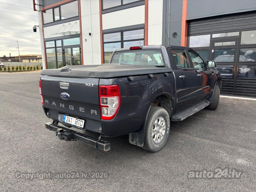 Grey Ford Ranger 2017 in Tallinn, with an engine capacity of 2.20 L and mileage of 165 thousand km for 18900 €, photo 6 on AUTOMOTO.COM.LV