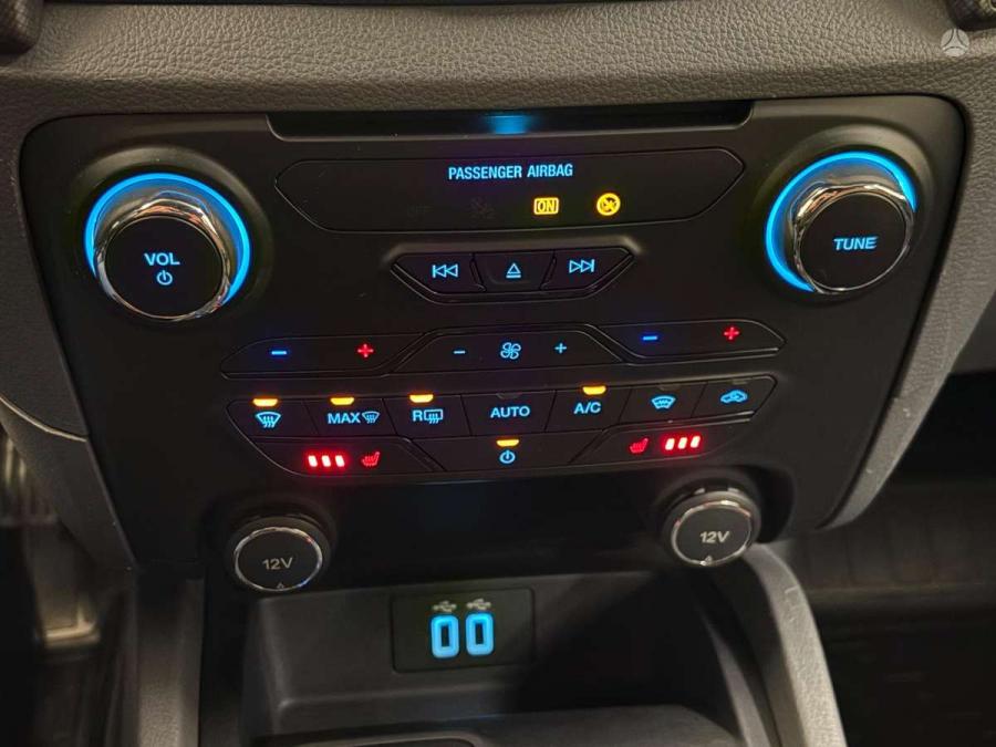 Pelēks Ford Ranger 2017 Marijampole, ar dzinēja tilpumu 3.20 L un nobraukumu 235 tūkst. km par 16999 €, foto 14 vietnē AUTOMOTO.COM.LV