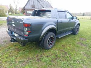 Pelēks Ford Ranger 2017 Tallina, ar dzinēja tilpumu 3.20 L un nobraukumu 93 tūkst. km par 24900 €, foto 5 vietnē AUTOMOTO.COM.LV