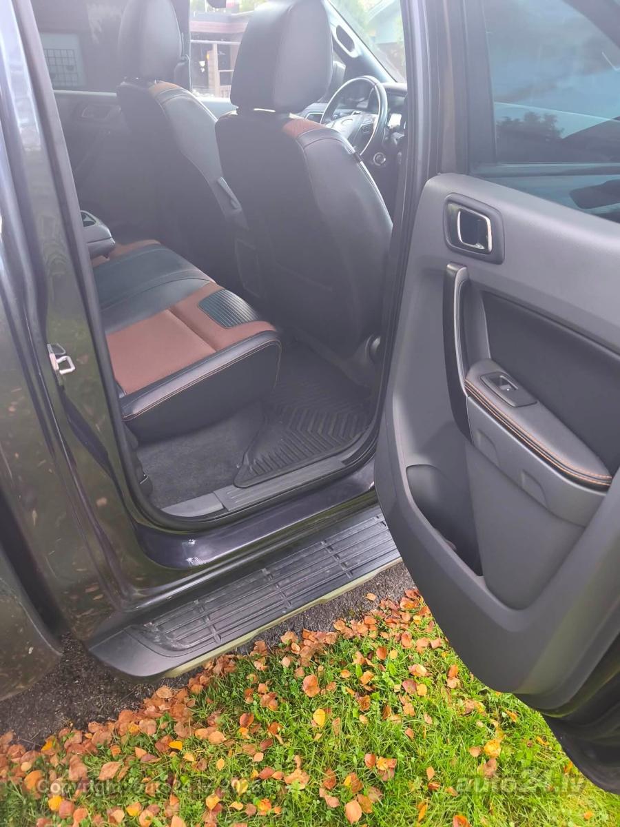Pelēks Ford Ranger 2017 Tallina, ar dzinēja tilpumu 3.20 L un nobraukumu 93 tūkst. km par 24900 €, foto 12 vietnē AUTOMOTO.COM.LV