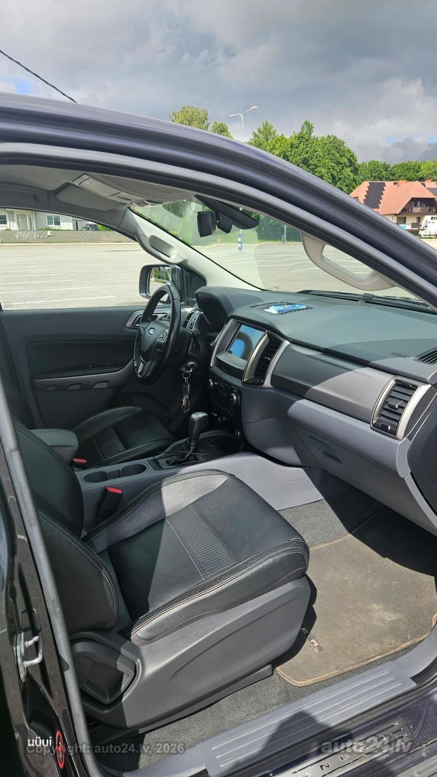 Grey Ford Ranger 2018 in Tallinn, with an engine capacity of 3.20 L and mileage of 191 thousand km for 21900 €, photo 6 on AUTOMOTO.COM.LV