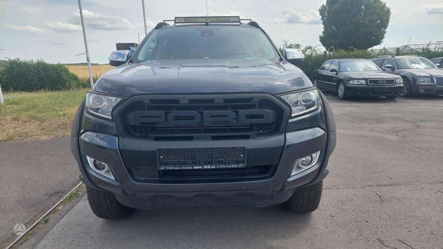 Pelēks Ford Ranger 2018 Panevēža, ar dzinēja tilpumu 3.20 L un nobraukumu 225 tūkst. km par 9200 €, foto 1 vietnē AUTOMOTO.COM.LV