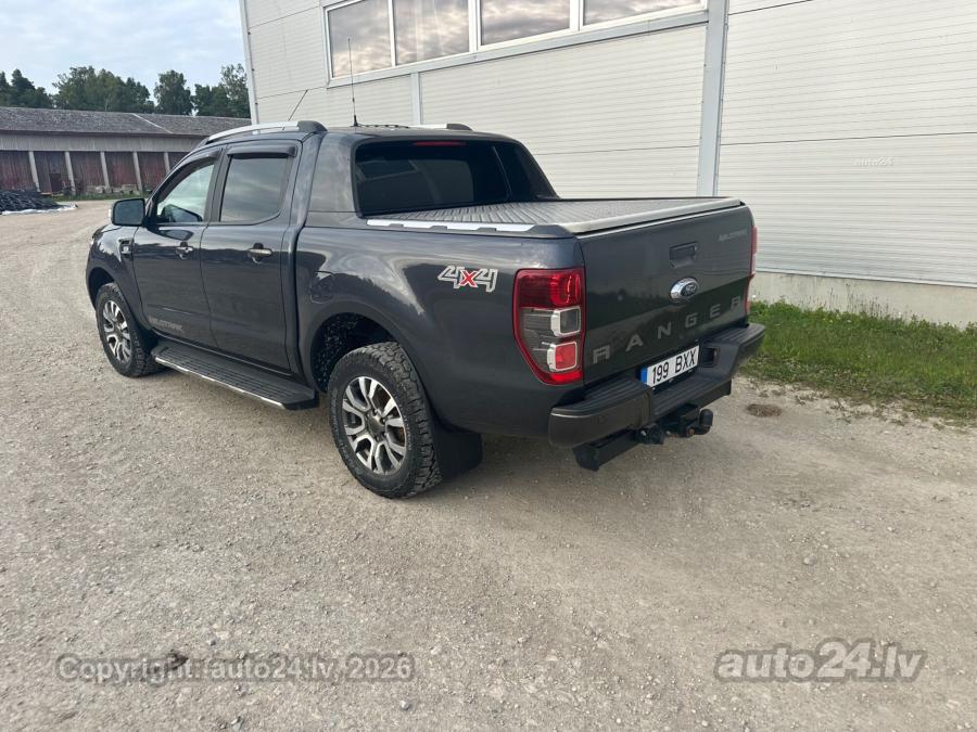 Pelēks Ford Ranger 2018 Kuresāre, ar dzinēja tilpumu 3.20 L un nobraukumu 178 tūkst. km par 18600 €, foto 4 vietnē AUTOMOTO.COM.LV
