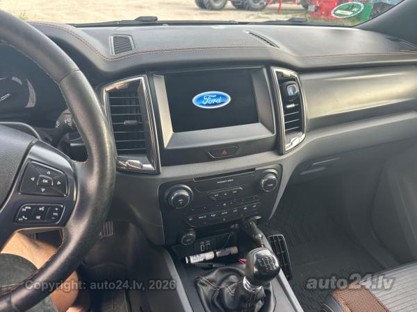Pelēks Ford Ranger 2018 Kuresāre, ar dzinēja tilpumu 3.20 L un nobraukumu 178 tūkst. km par 18600 €, foto 10 vietnē AUTOMOTO.COM.LV