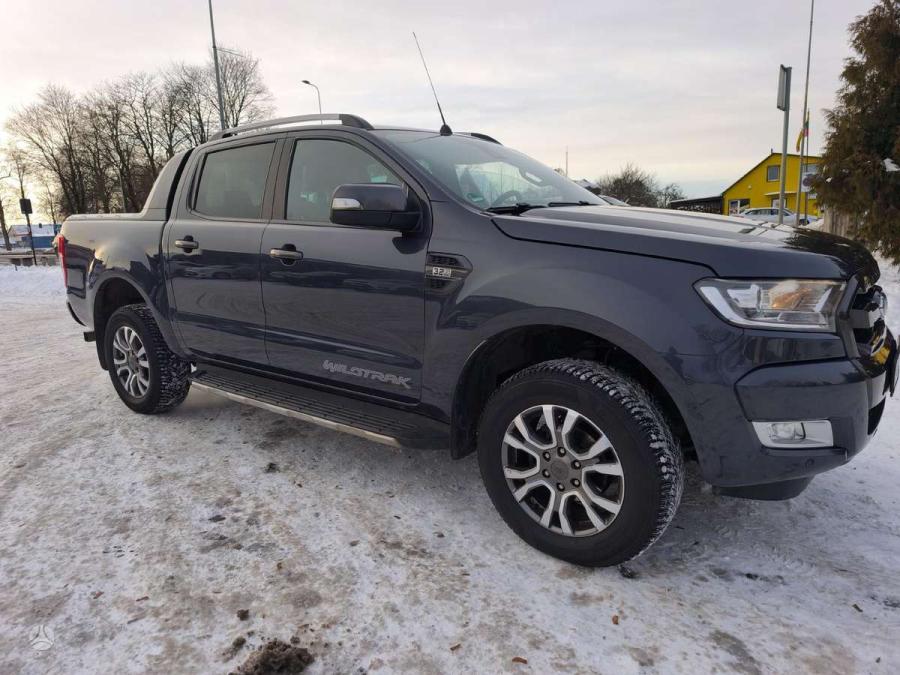Grey Ford Ranger 2019 in Taurage, with an engine capacity of 3.20 L and mileage of 278 thousand km for 12500 €, photo 2 on AUTOMOTO.COM.LV