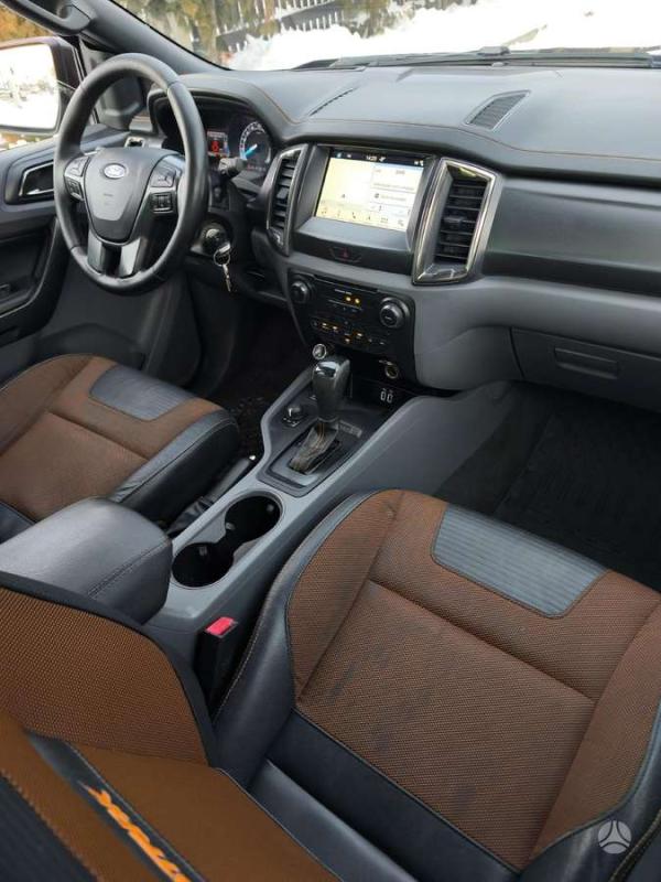 Pelēks Ford Ranger 2019 Tauragė, ar dzinēja tilpumu 3.20 L un nobraukumu 278 tūkst. km par 12500 €, foto 10 vietnē AUTOMOTO.COM.LV