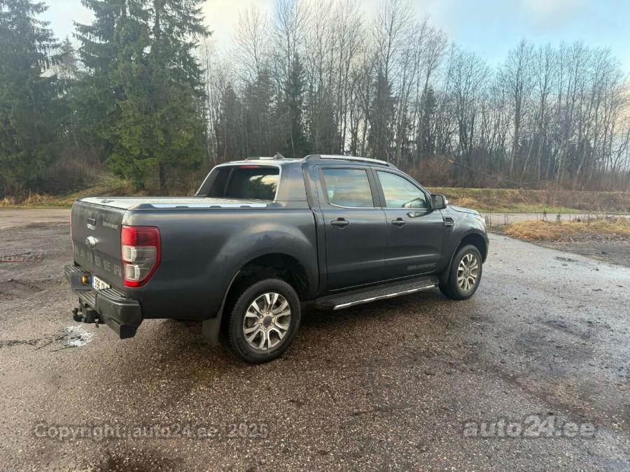 Grey Ford Ranger 2020 in Tapa, with an engine capacity of 2.00 L and mileage of 112 thousand km for 27500 €, photo 6 on AUTOMOTO.COM.LV