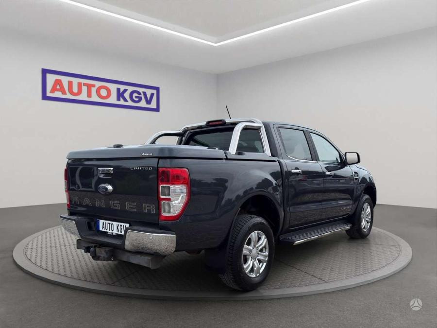 Grey Ford Ranger 2020 in Kaunas, with an engine capacity of 2.00 L and mileage of 88 thousand km for 19999 €, photo 6 on AUTOMOTO.COM.LV