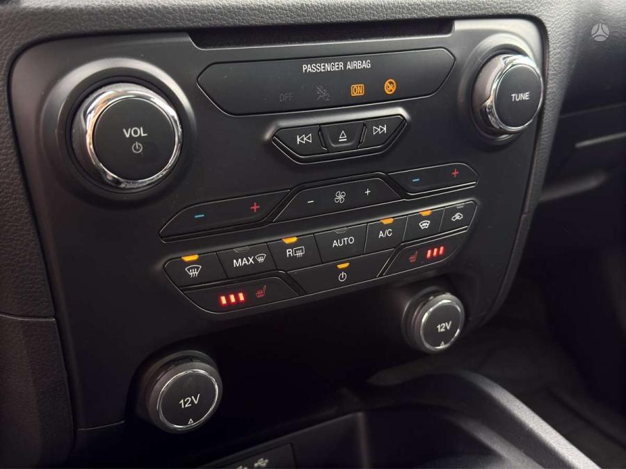 Grey Ford Ranger 2020 in Kaunas, with an engine capacity of 2.00 L and mileage of 88 thousand km for 19999 €, photo 17 on AUTOMOTO.COM.LV