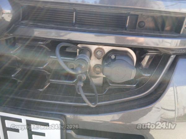 Grey Ford Ranger 2023 in Tallinn, with an engine capacity of 3.00 L and mileage of 75 thousand km for 65000 €, photo 7 on AUTOMOTO.COM.LV