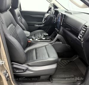 Grey Ford Ranger 2023 in Tallinn, with an engine capacity of 2.00 L and mileage of 55 thousand km for 49990 €, photo 12 on AUTOMOTO.COM.LV