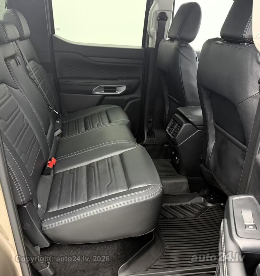 Grey Ford Ranger 2023 in Tallinn, with an engine capacity of 2.00 L and mileage of 55 thousand km for 49990 €, photo 19 on AUTOMOTO.COM.LV