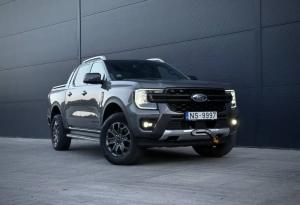 Grey Ford Ranger 2023 in Riga, with an engine capacity of 2.00 L and mileage of 84 thousand km for 41495 €, photo 5 on AUTOMOTO.COM.LV