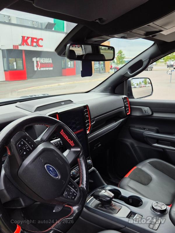 Pelēks Ford Ranger 2023 Tallina, ar dzinēja tilpumu 3.00 L un nobraukumu 75 tūkst. km par 46900 €, foto 6 vietnē AUTOMOTO.COM.LV
