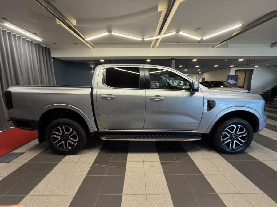 Pelēks Ford Ranger 2024 Rīga, ar dzinēja tilpumu 2.00 L un nobraukumu 68 tūkst. km par 39990 €, foto 4 vietnē AUTOMOTO.COM.LV