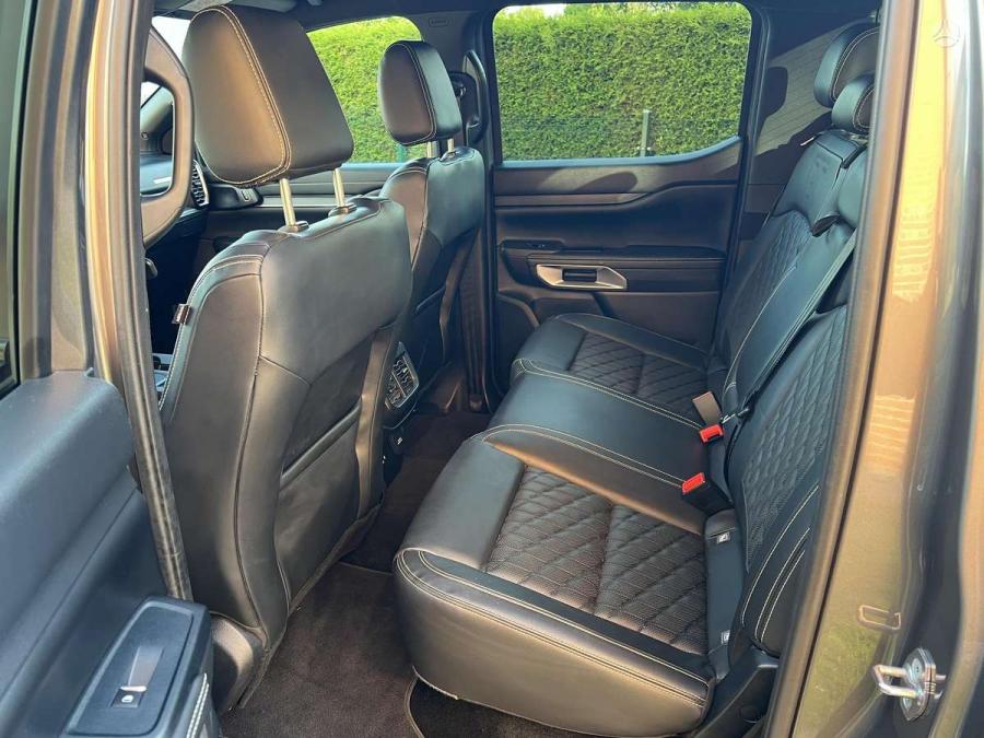 Grey Ford Ranger 2024 in Vilnius, with an engine capacity of 2.99 L and mileage of 42 thousand km for 49700 €, photo 25 on AUTOMOTO.COM.LV