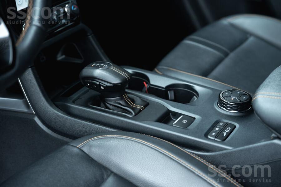 Pelēks Ford Ranger 2025 Rīga, ar dzinēja tilpumu 3.00 L un nobraukumu 48 tūkst. km par 46990 €, foto 10 vietnē AUTOMOTO.COM.LV