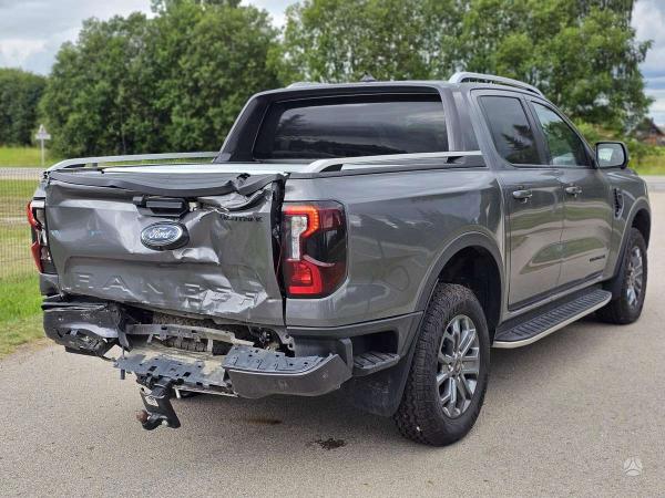 Grey Ford Ranger 2025 in Rokiskis, with an engine capacity of 2.99 L and mileage of 22 thousand km for 27500 €, photo 5 on AUTOMOTO.COM.LV