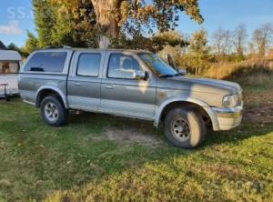Pelēks Ford Ranger 2003 Liepāja, ar dzinēja tilpumu 2.50 L un nobraukumu 300 tūkst. km par 2950 €, foto  vietnē AUTOMOTO.COM.LV