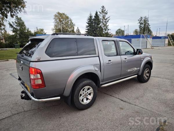 Ford Ranger 2007 Jelgava vietnē Pelēks Ford Ranger 2007 Jelgava, ar dzinēja tilpumu 2.50 L un nobraukumu 130 tūkst. km par 4150 €, foto 4 vietnē AUTOMOTO.COM.LV