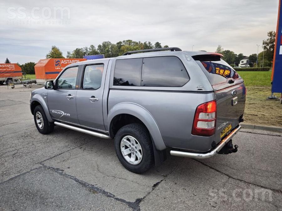 Pelēks Ford Ranger 2007 Jelgava, ar dzinēja tilpumu 2.50 L un nobraukumu 130 tūkst. km par 4150 €, foto 5 vietnē AUTOMOTO.COM.LV