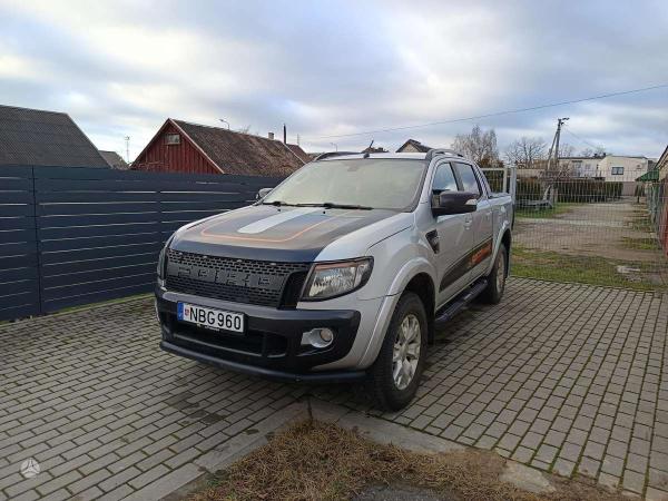 Grey Ford Ranger 2013 in Mazeikiai, with an engine capacity of 3.20 L and mileage of 280 thousand km for 13500 €, photo 1 on AUTOMOTO.COM.LV