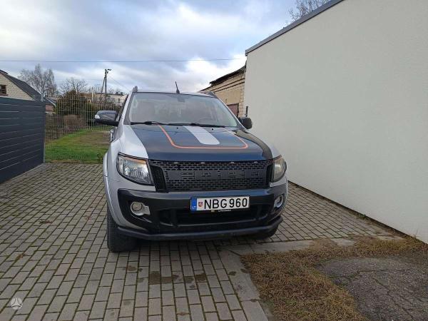 Grey Ford Ranger 2013 in Mazeikiai, with an engine capacity of 3.20 L and mileage of 280 thousand km for 13500 €, photo 2 on AUTOMOTO.COM.LV