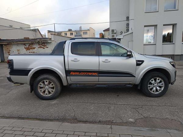 Grey Ford Ranger 2013 in Mazeikiai, with an engine capacity of 3.20 L and mileage of 280 thousand km for 13500 €, photo 4 on AUTOMOTO.COM.LV