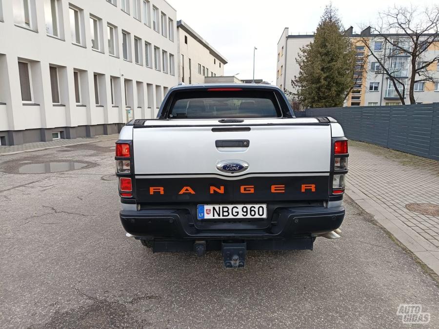Pelēks Ford Ranger 2013 Mažeikiai, ar dzinēja tilpumu 3.20 L un nobraukumu 280 tūkst. km par 13500 €, foto 5 vietnē AUTOMOTO.COM.LV