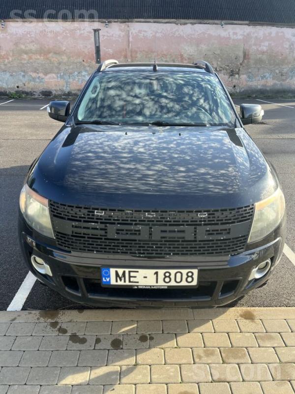 Grey Ford Ranger 2015 in Bauska, with an engine capacity of 3.20 L and mileage of 266 thousand km for 12000 €, photo 3 on AUTOMOTO.COM.LV