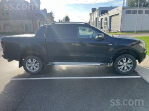 Grey Ford Ranger 2015 in Bauska, with an engine capacity of 3.20 L and mileage of 266 thousand km for 12000 €, photo 4 on AUTOMOTO.COM.LV