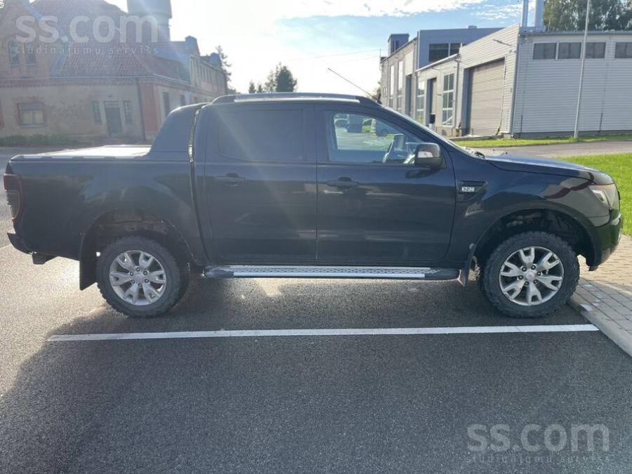 Grey Ford Ranger 2015 in Bauska, with an engine capacity of 3.20 L and mileage of 266 thousand km for 12000 €, photo 4 on AUTOMOTO.COM.LV