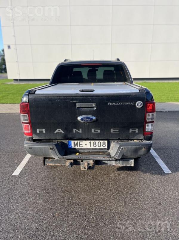 Grey Ford Ranger 2015 in Bauska, with an engine capacity of 3.20 L and mileage of 266 thousand km for 12000 €, photo 5 on AUTOMOTO.COM.LV