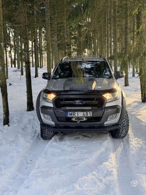 Grey Ford Ranger 2016 in Klaipeda, with an engine capacity of 3.20 L and mileage of 194 thousand km for 22900 €, photo 2 on AUTOMOTO.COM.LV