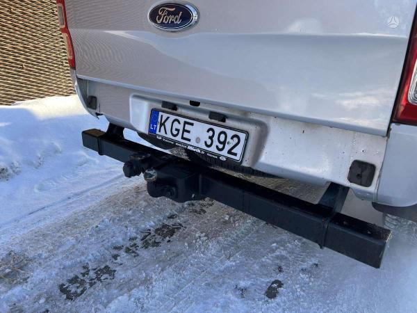 Grey Ford Ranger 2016 in Vilnius, with an engine capacity of 2.20 L and mileage of 156 thousand km for 15367 €, photo 8 on AUTOMOTO.COM.LV
