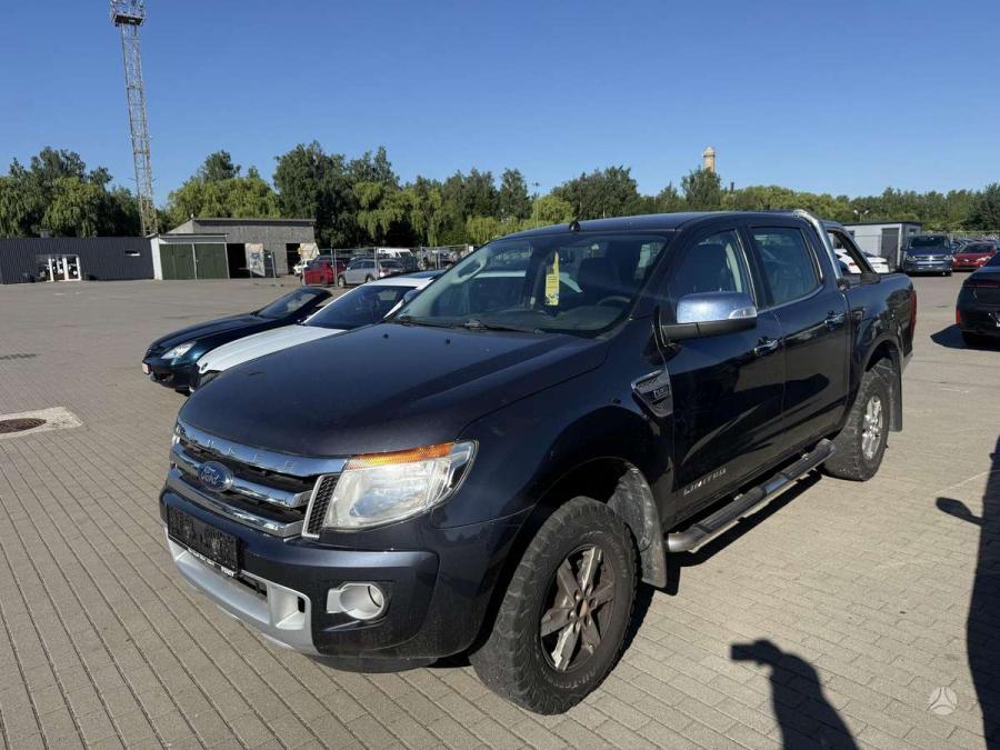 Grey Ford Ranger 2016 in Marijampole, with an engine capacity of 3.20 L and mileage of 198 thousand km for 8850 €, photo 1 on AUTOMOTO.COM.LV