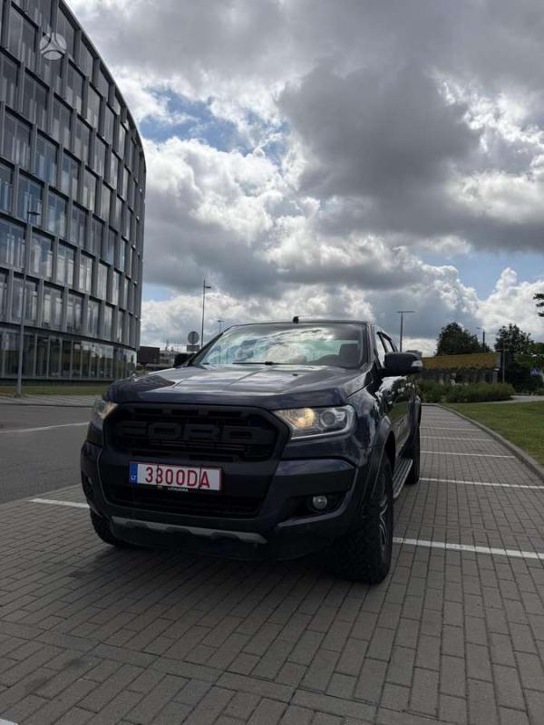 Pelēks Ford Ranger 2016 Viļņa, ar dzinēja tilpumu 3.20 L un nobraukumu 225 tūkst. km par 16200 €, foto 1 vietnē AUTOMOTO.COM.LV