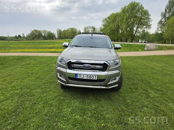 Grey Ford Ranger 2017 in Jekabpils, with an engine capacity of 3.20 L and mileage of 192 thousand km for 14000 €, photo 1 on AUTOMOTO.COM.LV