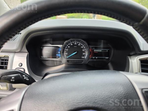 Grey Ford Ranger 2017 in Jekabpils, with an engine capacity of 3.20 L and mileage of 192 thousand km for 14000 €, photo 2 on AUTOMOTO.COM.LV
