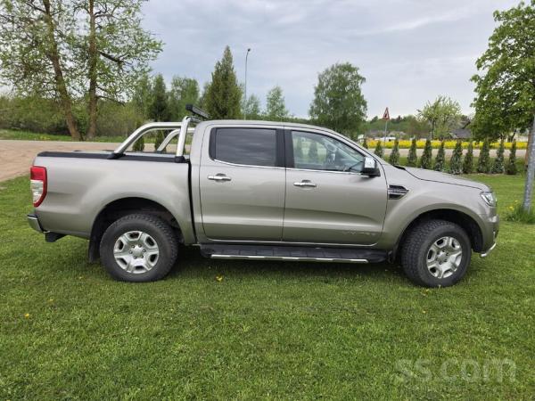 Grey Ford Ranger 2017 in Jekabpils, with an engine capacity of 3.20 L and mileage of 192 thousand km for 14000 €, photo 4 on AUTOMOTO.COM.LV