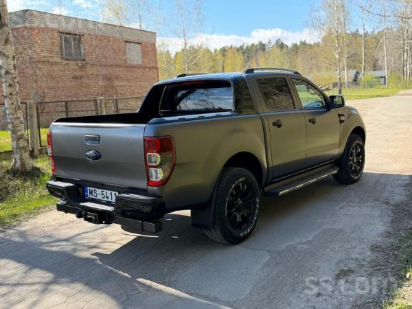 Pelēks Ford Ranger 2017 Jelgava, ar dzinēja tilpumu 3.20 L un nobraukumu 116 tūkst. km par 19900 €, foto 2 vietnē AUTOMOTO.COM.LV