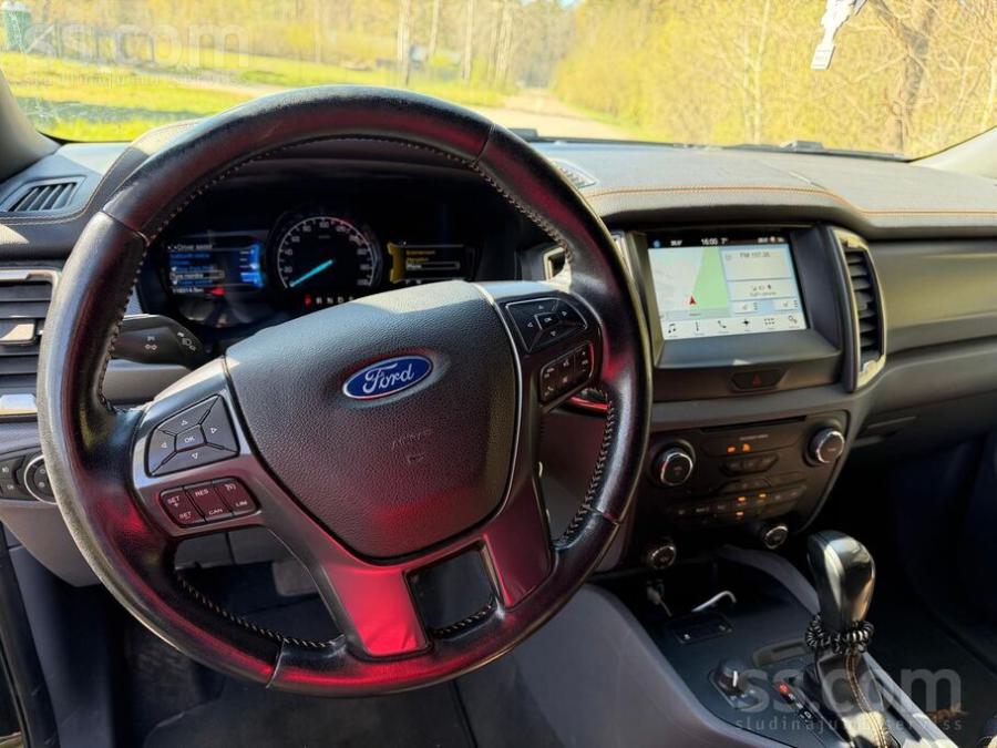 Grey Ford Ranger 2017 in Jelgava, with an engine capacity of 3.20 L and mileage of 116 thousand km for 19900 €, photo 11 on AUTOMOTO.COM.LV